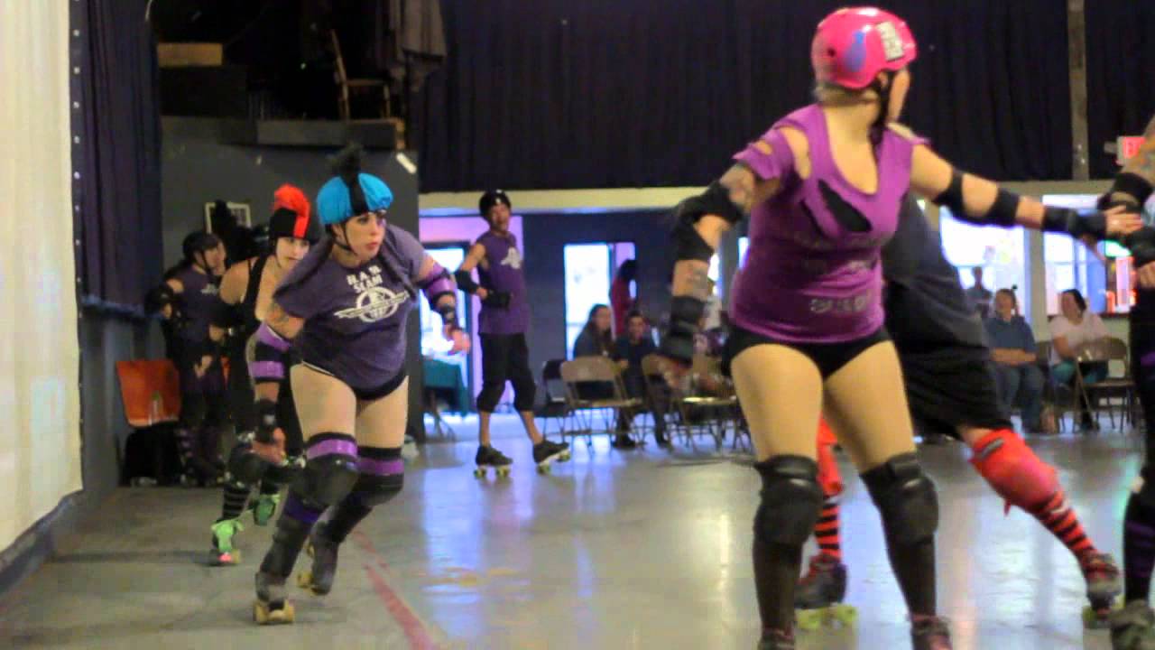 RENEGADE ROLLER DERBY Oregon v. Arizona 2012 - YouTube