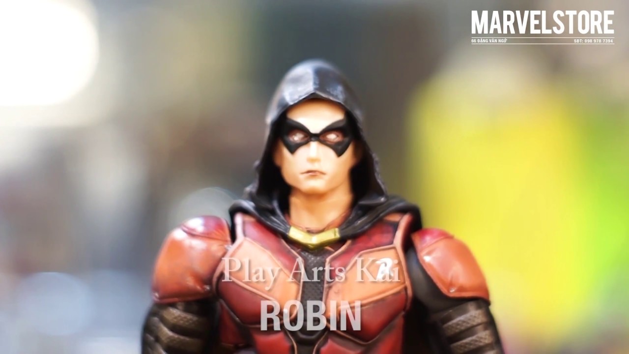 ROBIN Play Arts Kai - YouTube