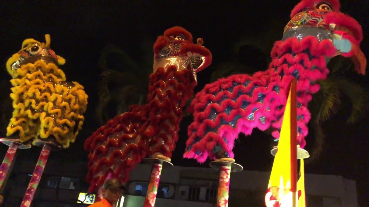 Kuching Street Parade 上帝庙 - 29.12.2019 | Chinese Festival - YouTube