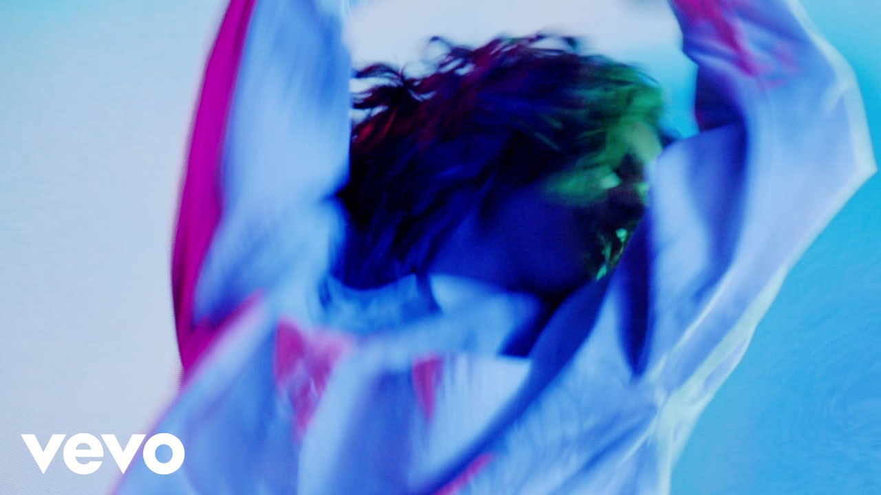 EVAN GIIA - In Motion (Visualizer) ft. Reo Cragun, MEMBA - YouTube