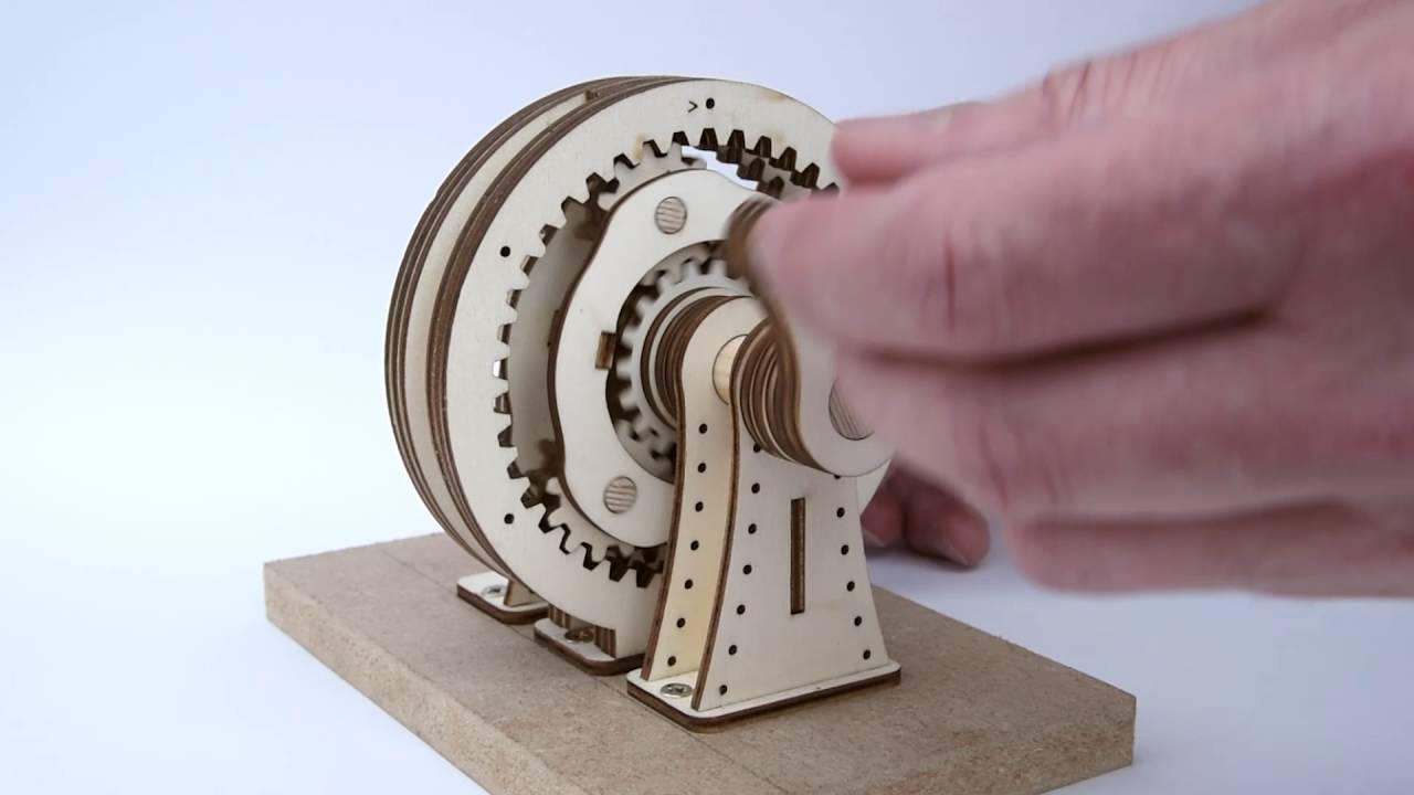 Hand-cranked Planetary Gear - YouTube