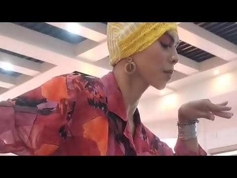 Muslim traditional dance #pakiring #amazing #viral - YouTube