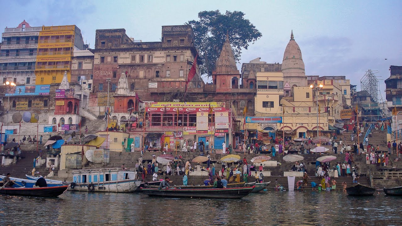 Varanasi, ancient and sacred Hindu City - YouTube