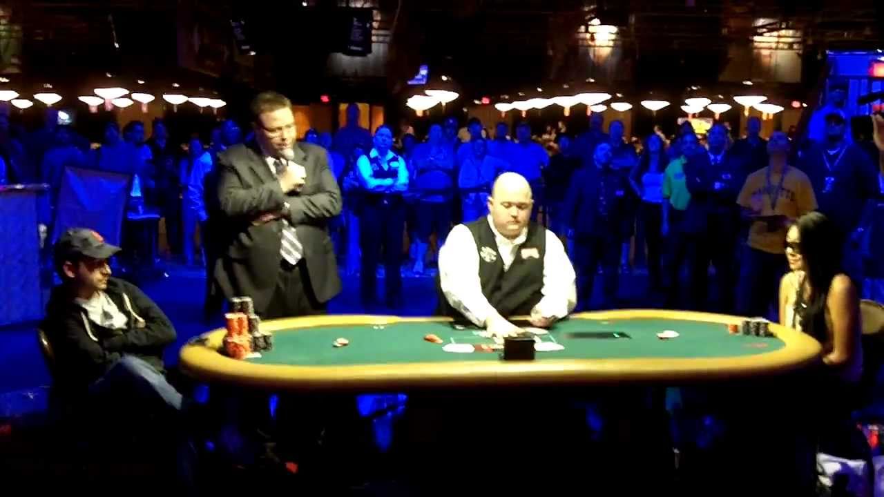 Allen Bari Wins His First WSOP Gold Bracelet in the $5,000 NLHE! - YouTube