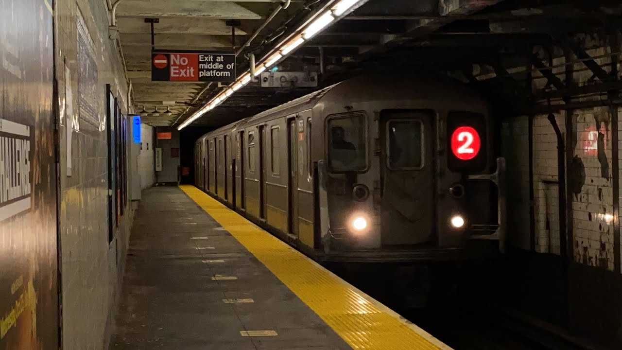 NYC Subway: R62 train on the 2 line - YouTube