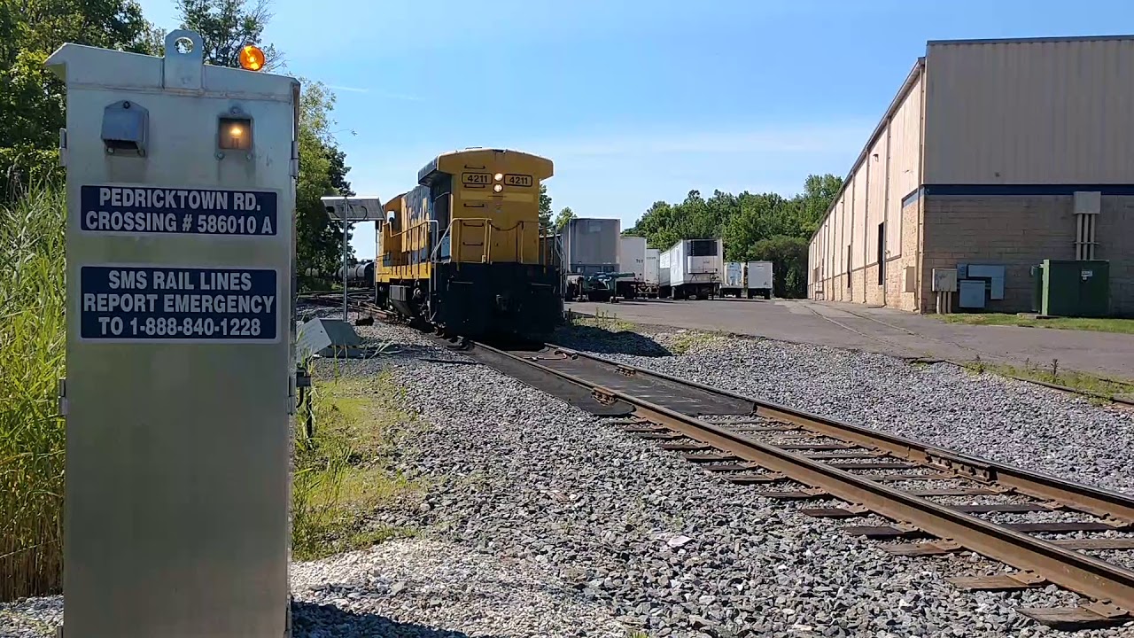 SMS Lines: GE B-23-7 - YouTube