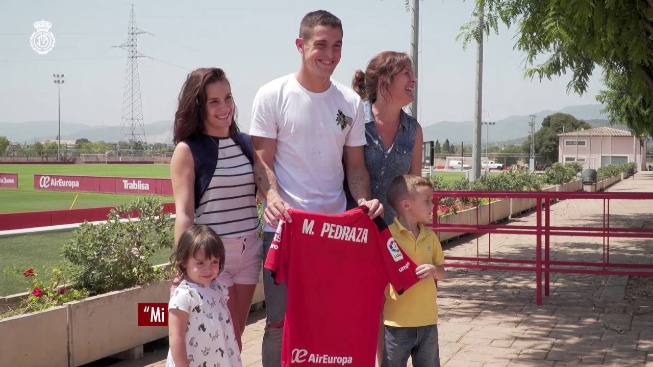 L'arribada de Marc Pedraza al Real Mallorca - YouTube