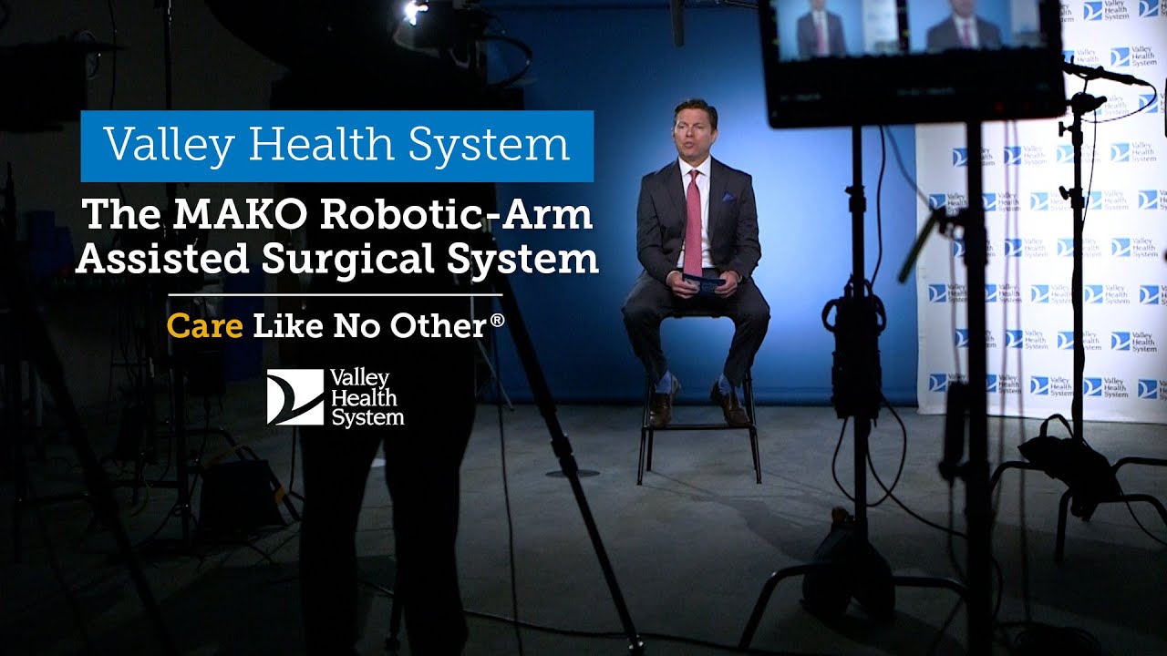 The MAKO Robotic-Arm Assisted Surgical System - YouTube