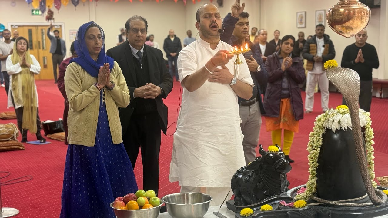 Derby Hindu Temple live Mahashivratri 3rd prahar Pooja recited by ...