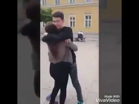 Sevgilisi Esger gelende