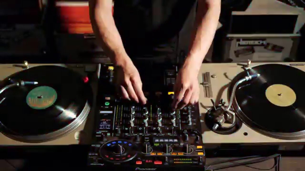 Dark Techno, Techno, Tech- House - Vinyl Mix 12/2015 - Nico Silva ...