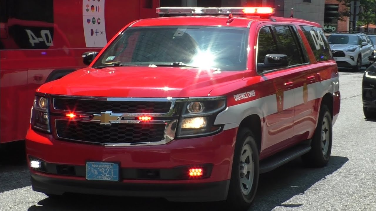 Boston Fire Dept. District Chief 4 Responding - YouTube