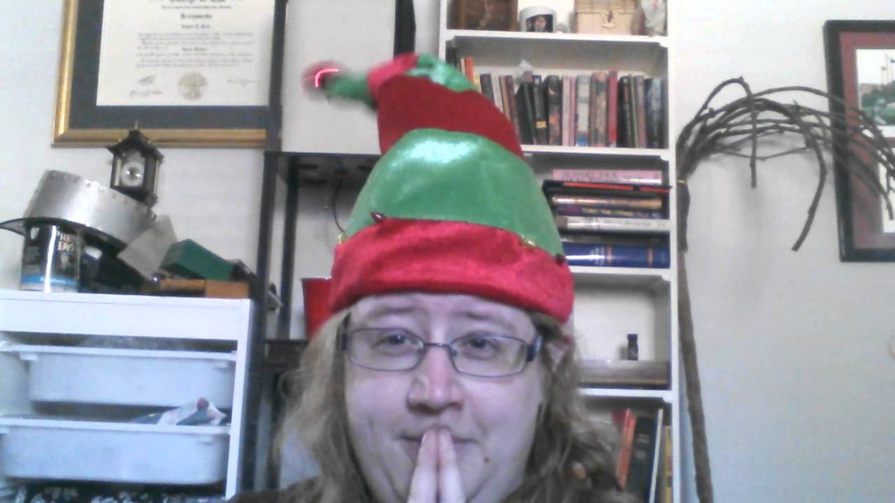 Dancing elf hat - YouTube