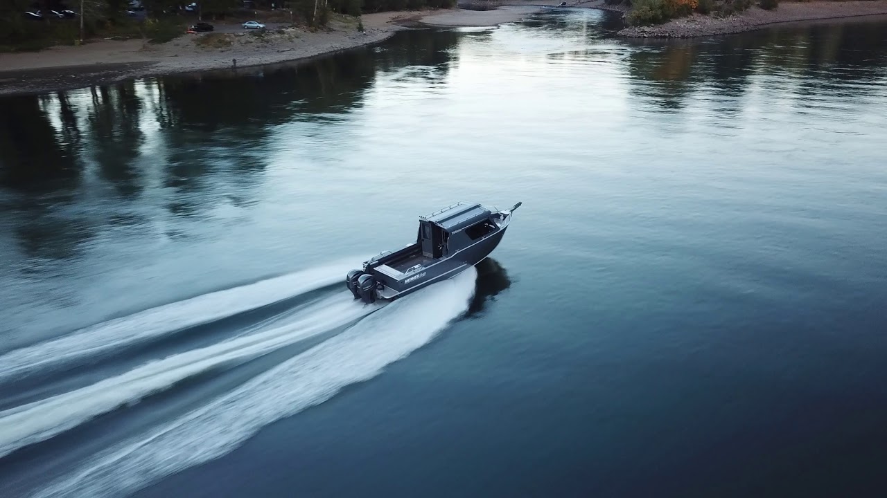 Hewes Craft 270 Alaskan - YouTube