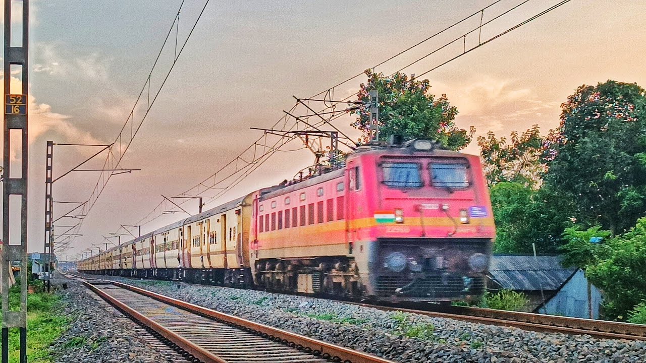 Red Head Monstar Very High Speed || Indian Express Train - YouTube