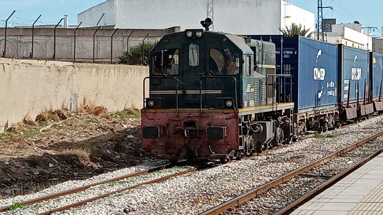 #sncft #LOCOMOTIVES #DM #GE #U10B #TRAINS #TUNISIE 🇹🇳 #قطارات #تونس ...