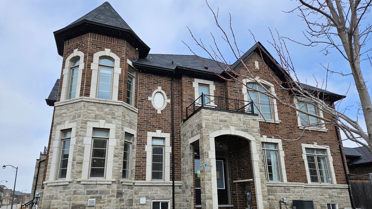 1 Walter Proctor Rd, East Gwillimbury - YouTube