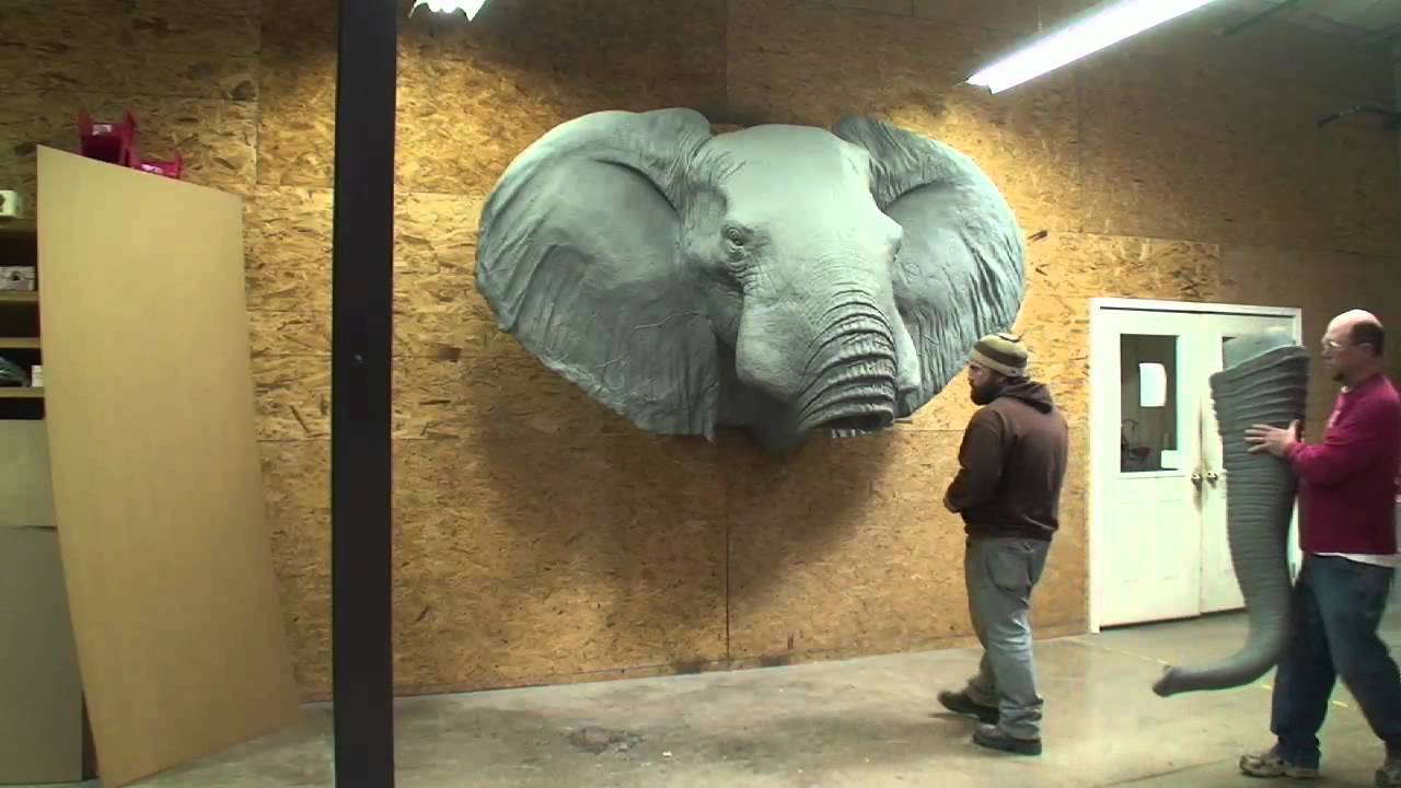 elephant hanging wall mount.mp4 - YouTube
