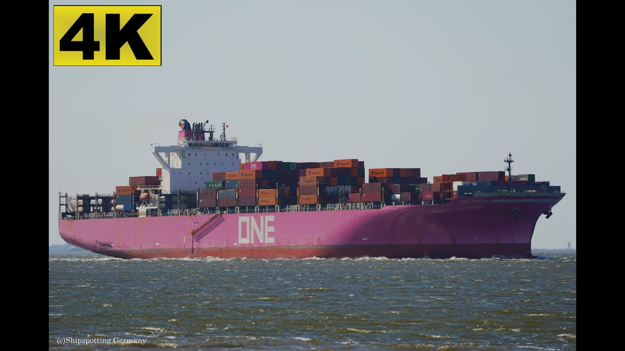 ONE TRITON - Shipspotting Germany 🇩🇪 IMO 9356713 - River Elbe near City ...