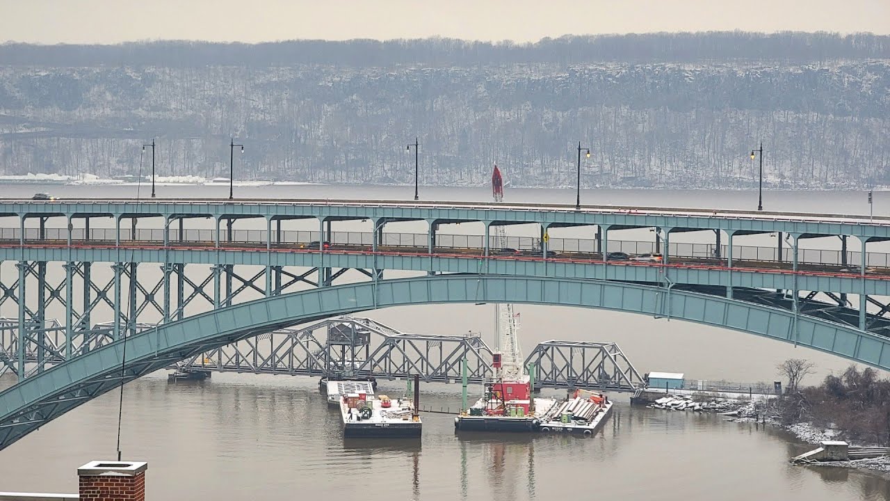 LIVE CAM Amtrak Trains ~ Snow Over the Hudson River & Bridge Live ...
