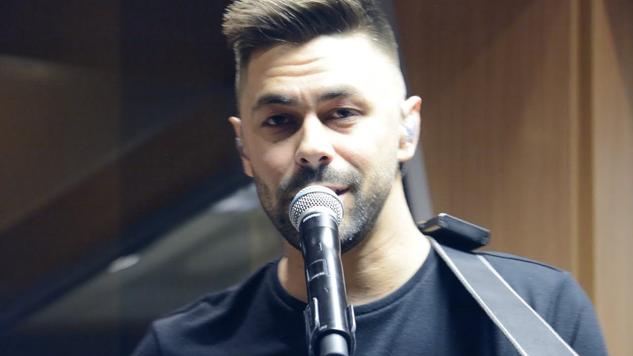 Adam Ďurica - Holubička (Expres Live) - YouTube