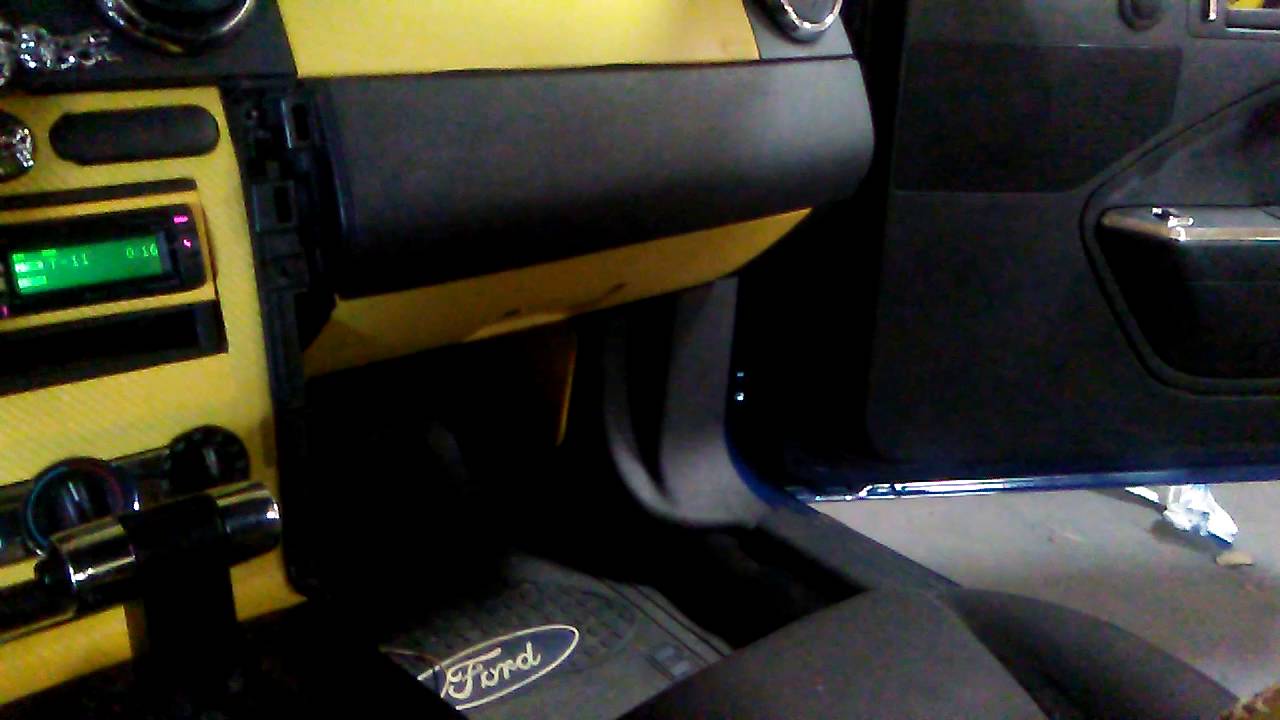 05 MUSTANG CUSTOM INTERIOR + CUSTOM PAINT JOB#MUSTSWANG - YouTube