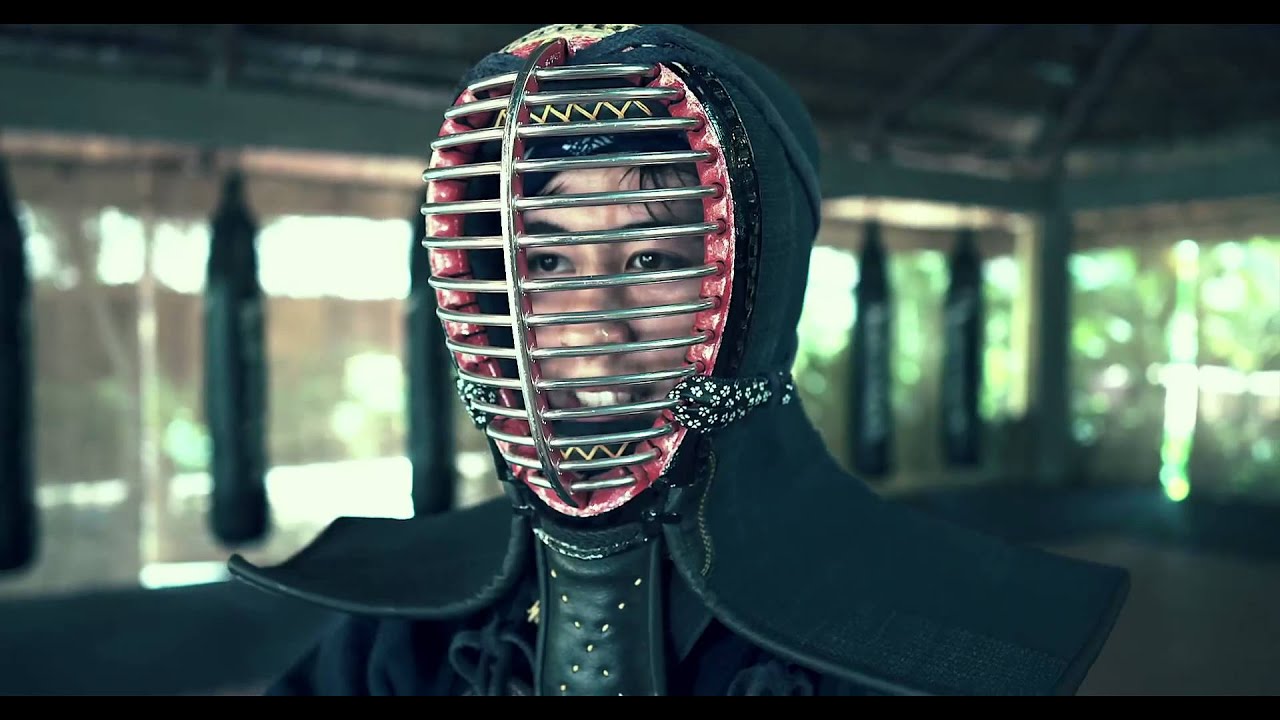 Coca-Cola - Fight for the last Coke - YouTube