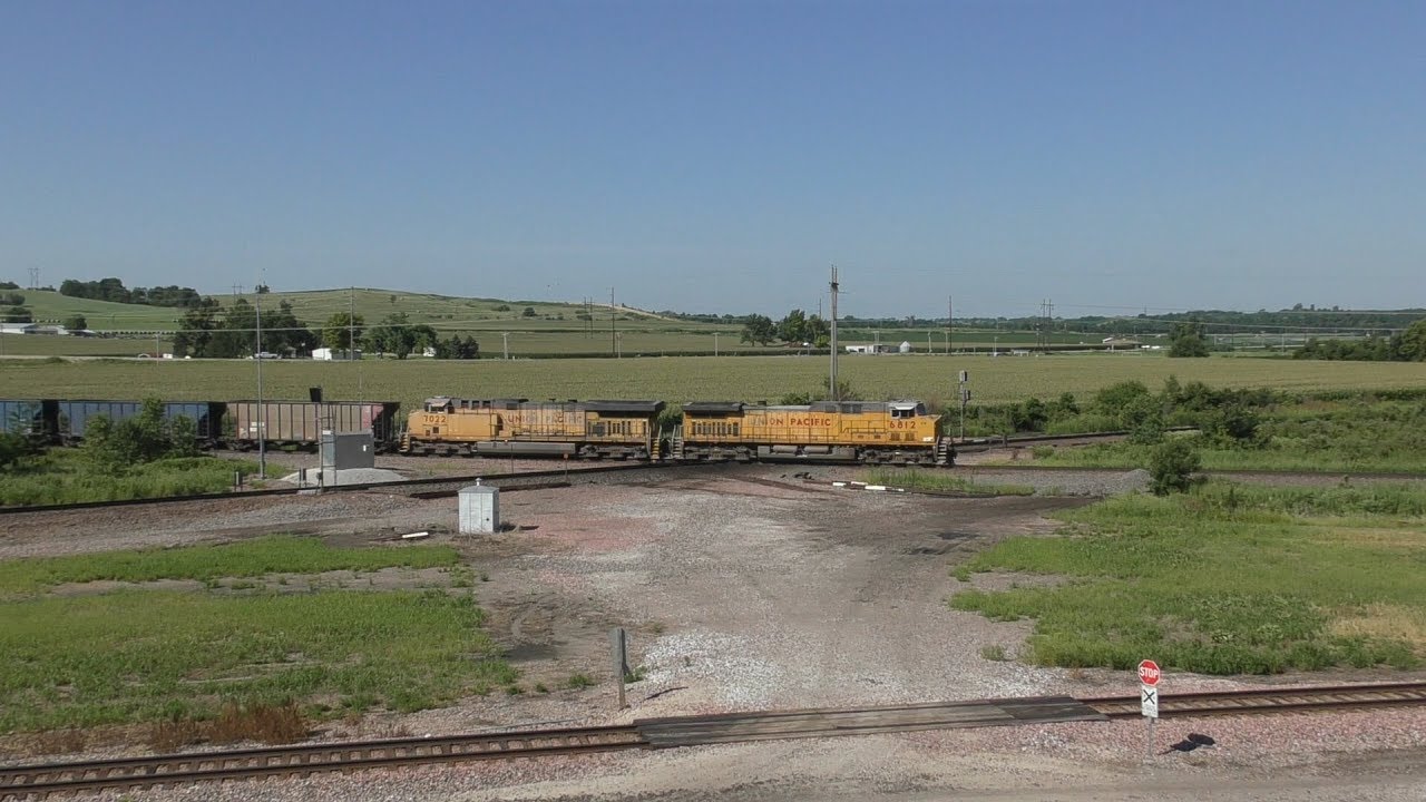 Railfanning at Oreapolis Junction 4 - YouTube