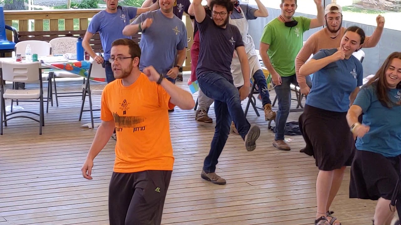 Indoor World Broccoli Dance! - YouTube