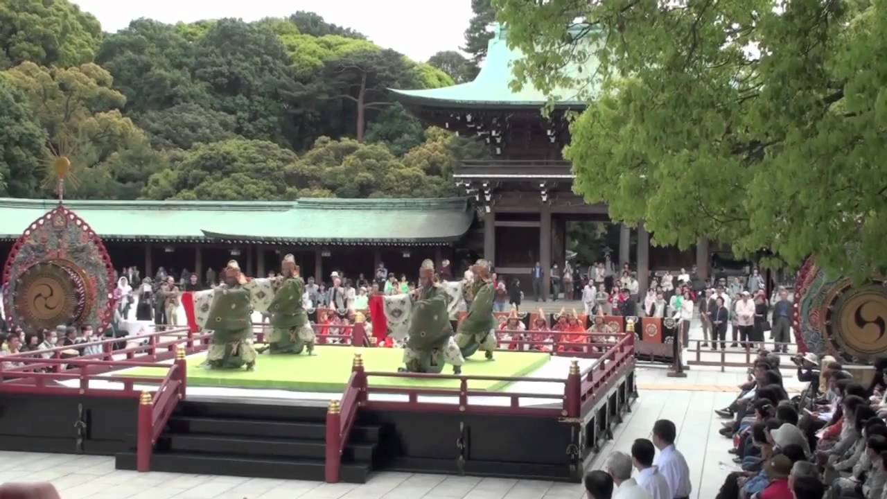 Bugaku Dance Performance at Meiji Shrine, Tokyo (2011) - YouTube