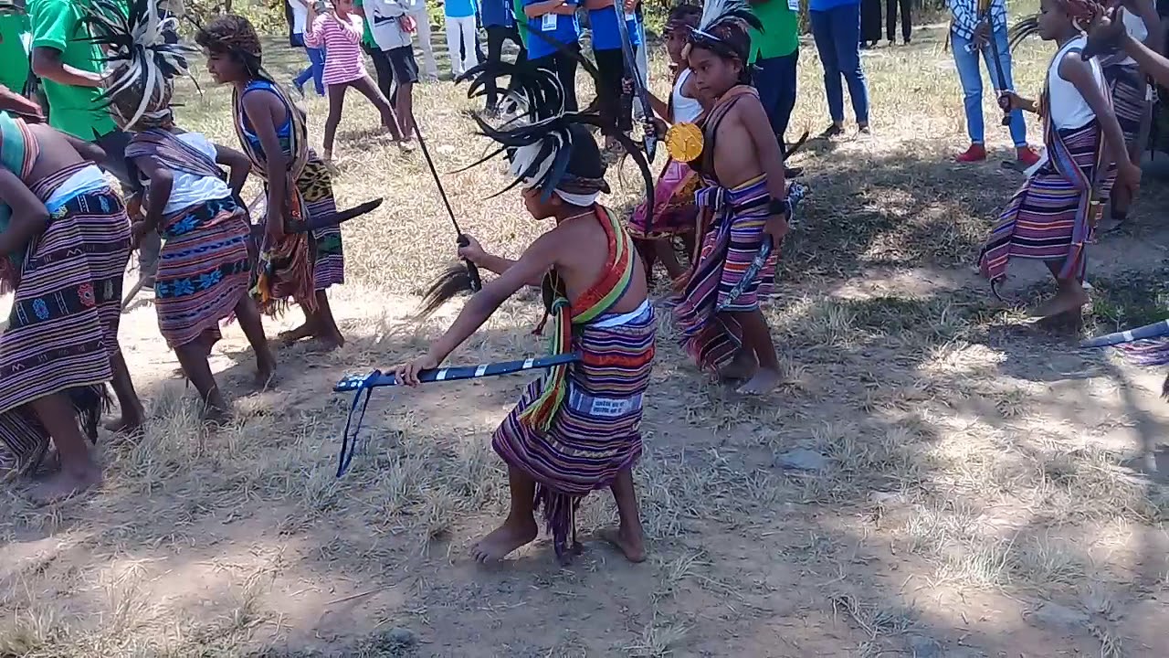 Traditional Dance from Timor Leste - YouTube