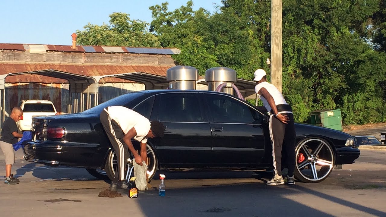 🔊Pulled the 95 impala ss out - YouTube