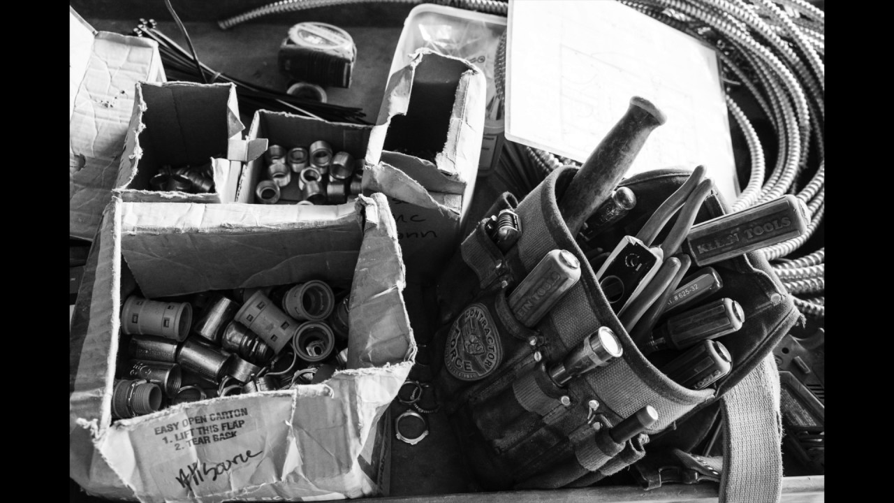 Oregon At Work — Isis Harris, electrician apprentice - YouTube