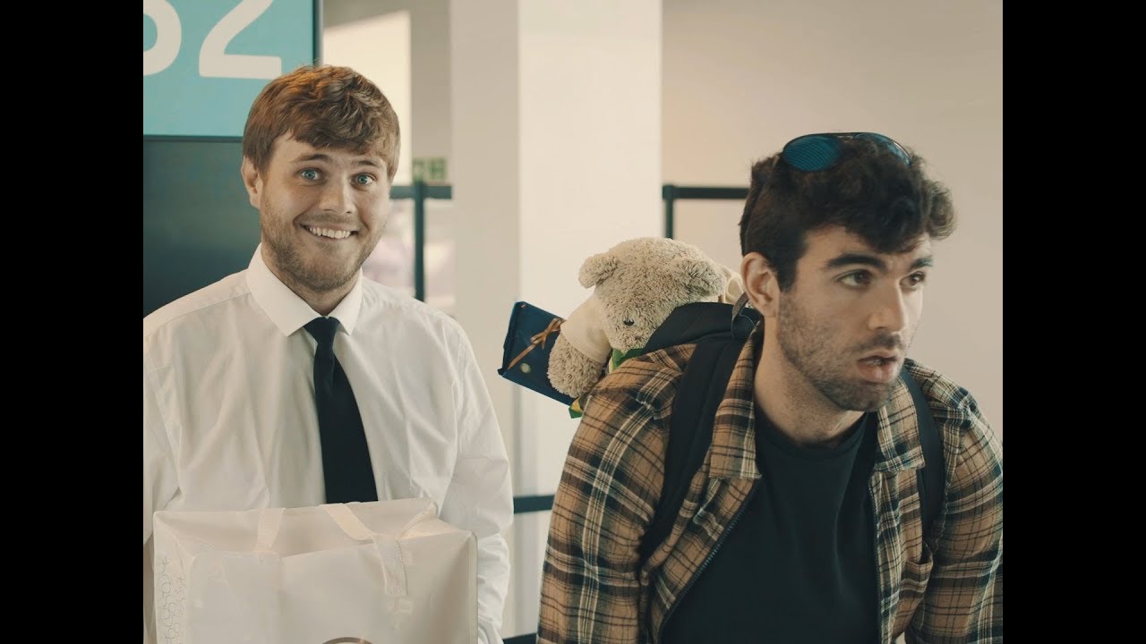 London Luton Airport Hacks: Fly One Bag Free - YouTube