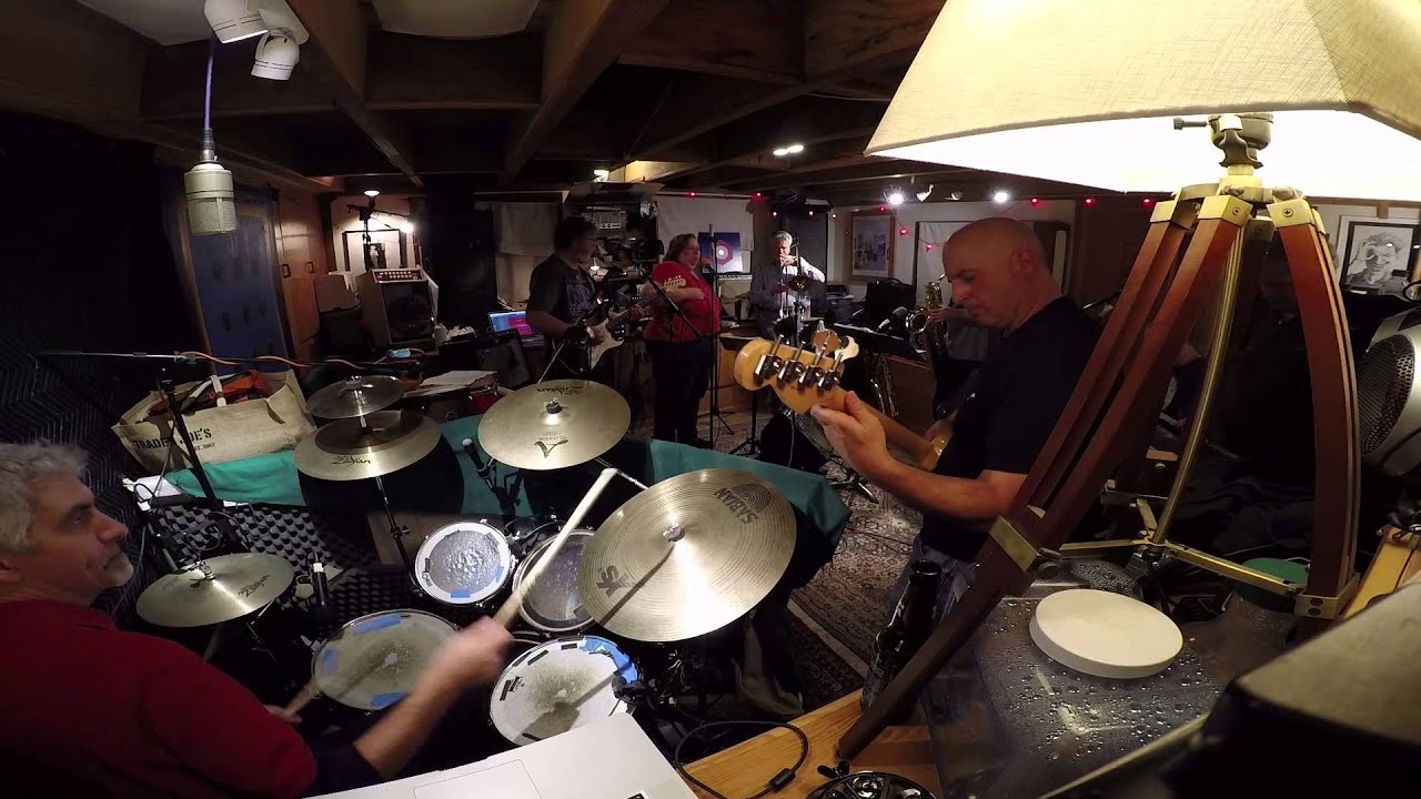 The Recyclists - Buena - YouTube