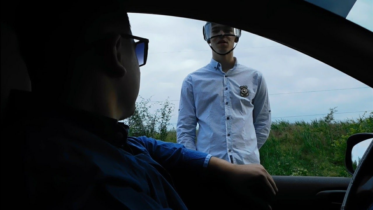 LUIS STAN OPRIT DE POLIȚIE - YouTube