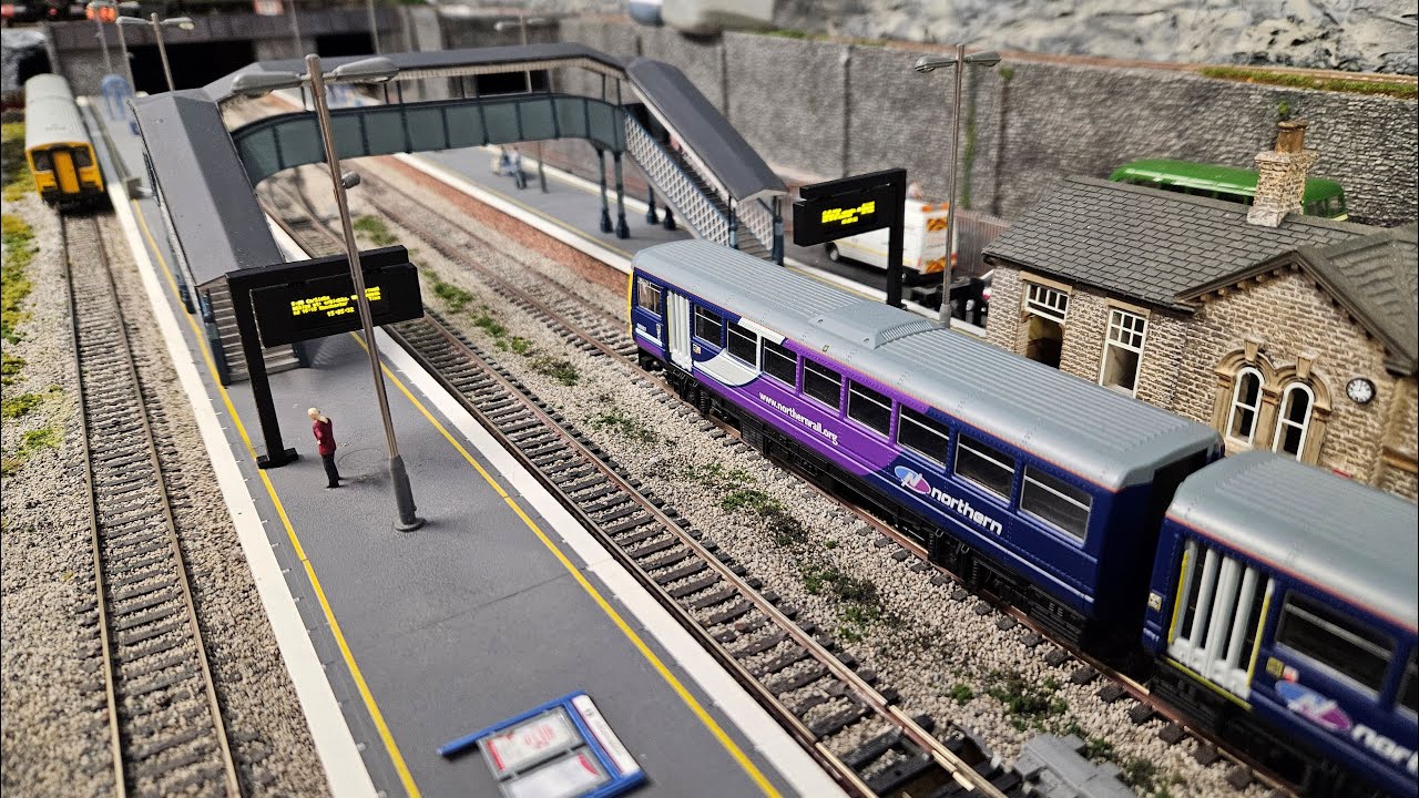 00 & 009 Gauge Loft Model Railway Part 30 - YouTube