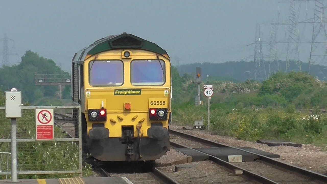 Freightliner Class 66 no: 66558 @ STJ {0C93} 26/05/2018. - YouTube