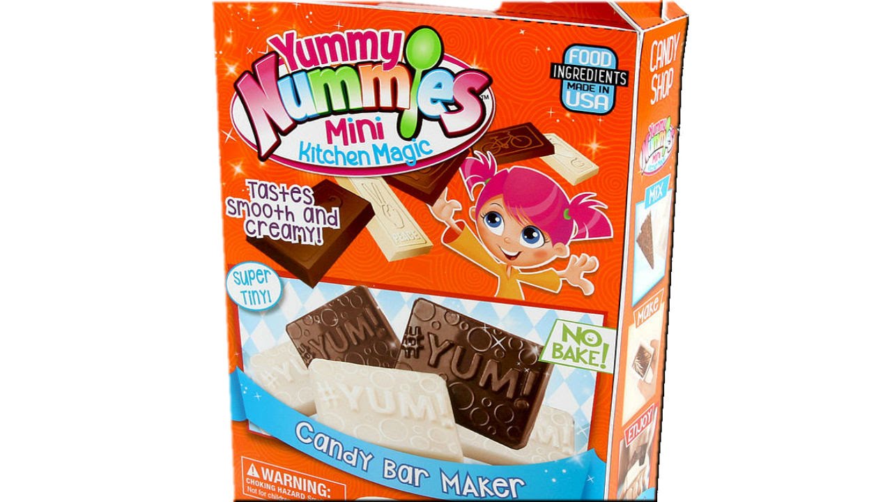 Yummy Nummies Mini Kitchen Magic - Candy Bar Maker - YouTube