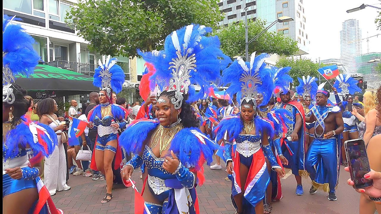 Rotterdam Zomercarnaval |2025 Street Parade - YouTube