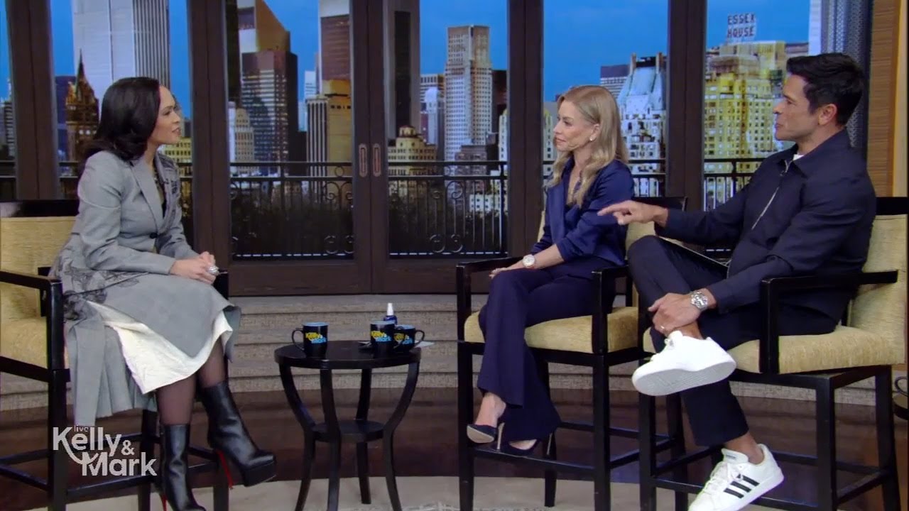 Linsey Davis Shares What She Learned From Barbara Walters - YouTube