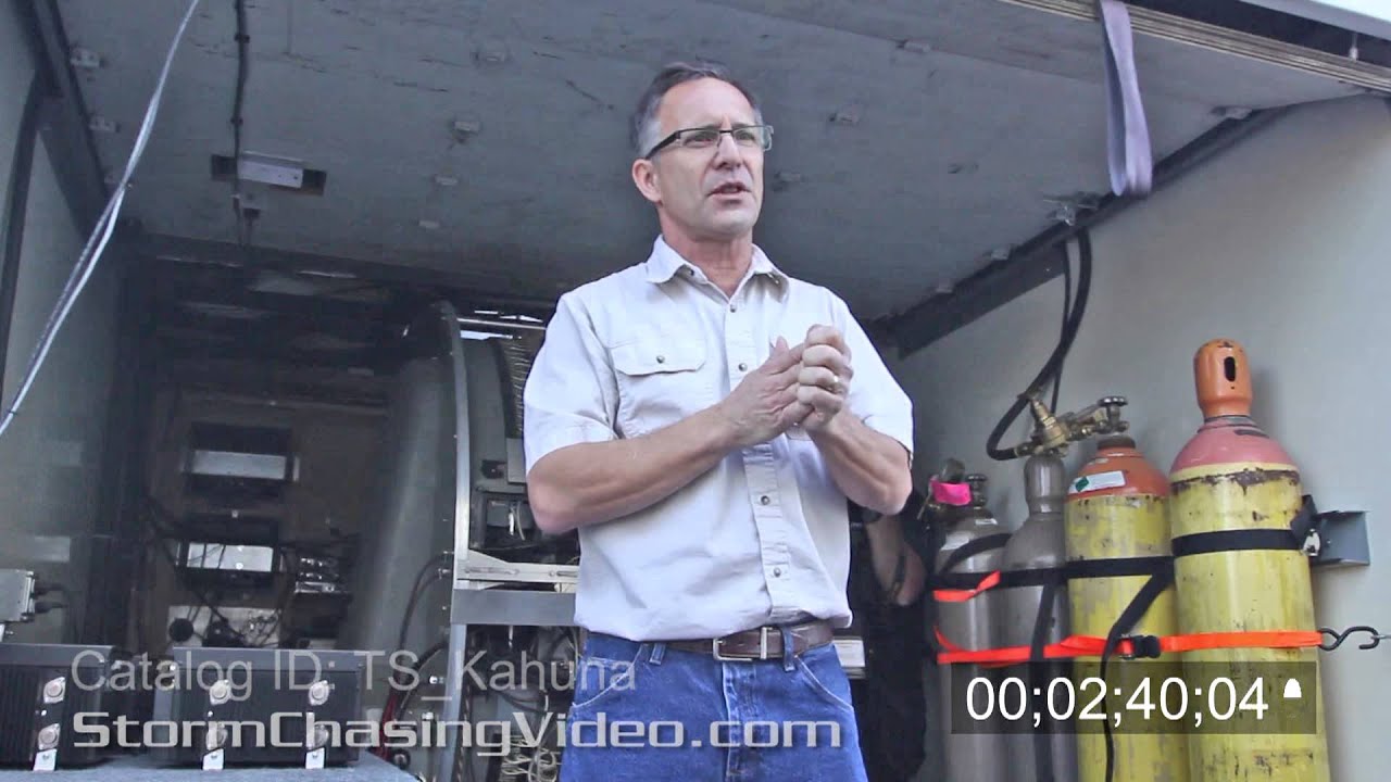 Tim Samaras at ChaserCon 2013 talking about "The Kahuna" high speed ...