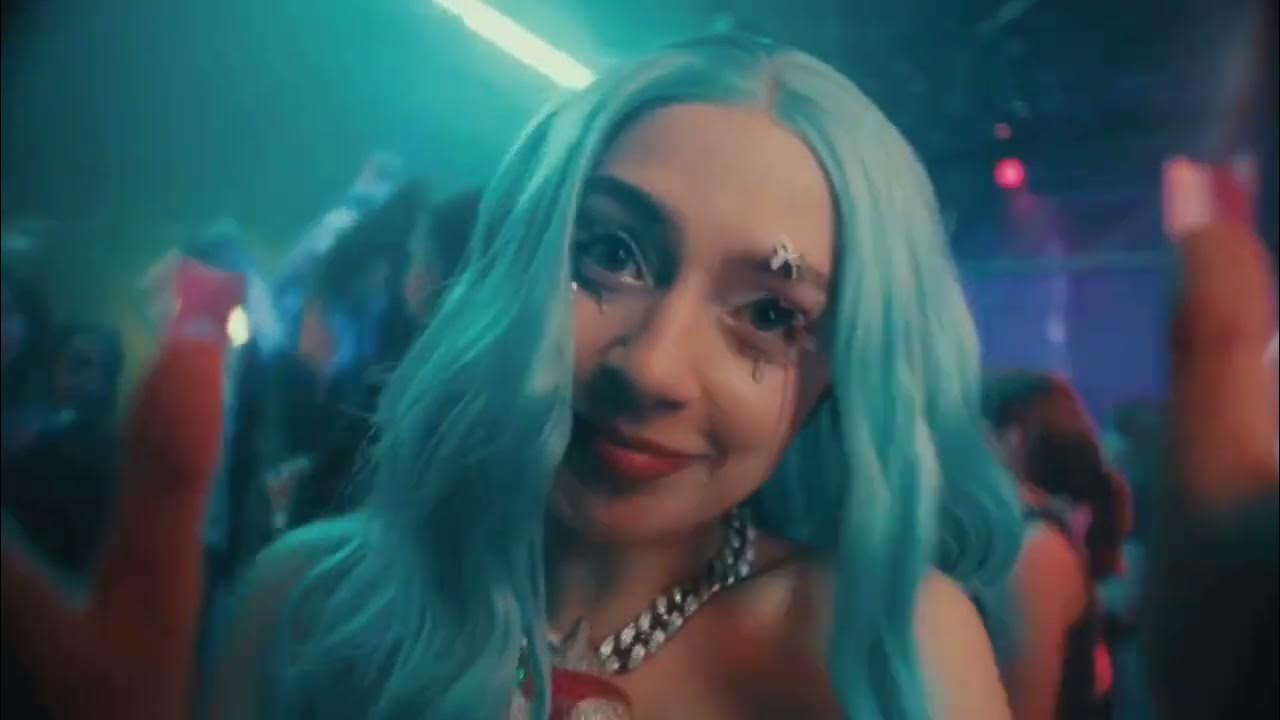 МЕЙБИ БЕЙБИ - Москоу Невер Слип, часовая версия - YouTube