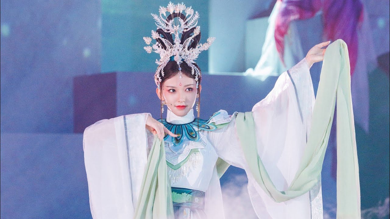 Cheng Xiao as Luoshen, the Goddess of Luo River for Luoshen musical ...