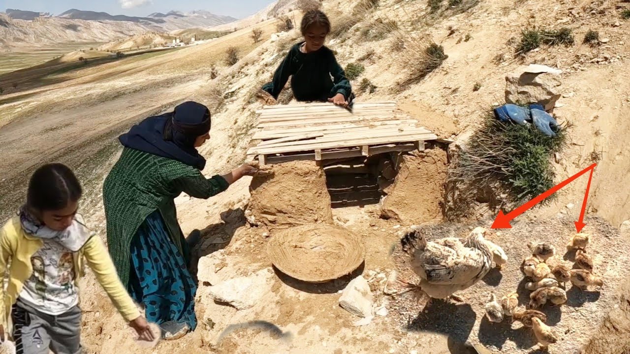 Mud, stones , boards: grandmother's tools for nesting in the mountains ...
