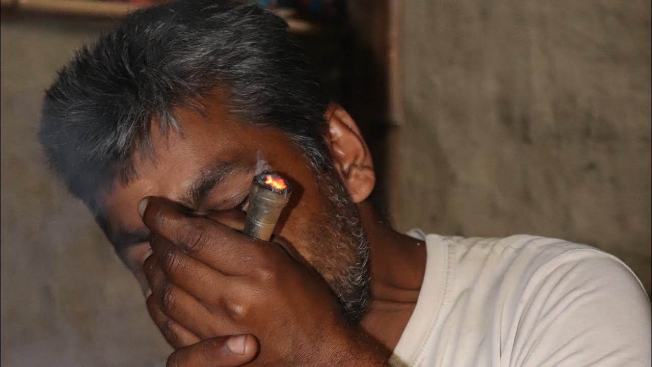 Smoking chillum🚬🚬|| desi smoker || mahadev ||shivaratrii special ...