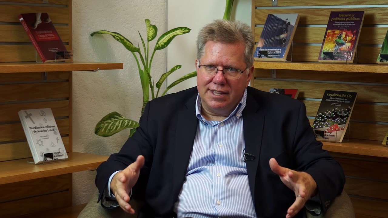 Andrew Selee | Conexión Colef - YouTube