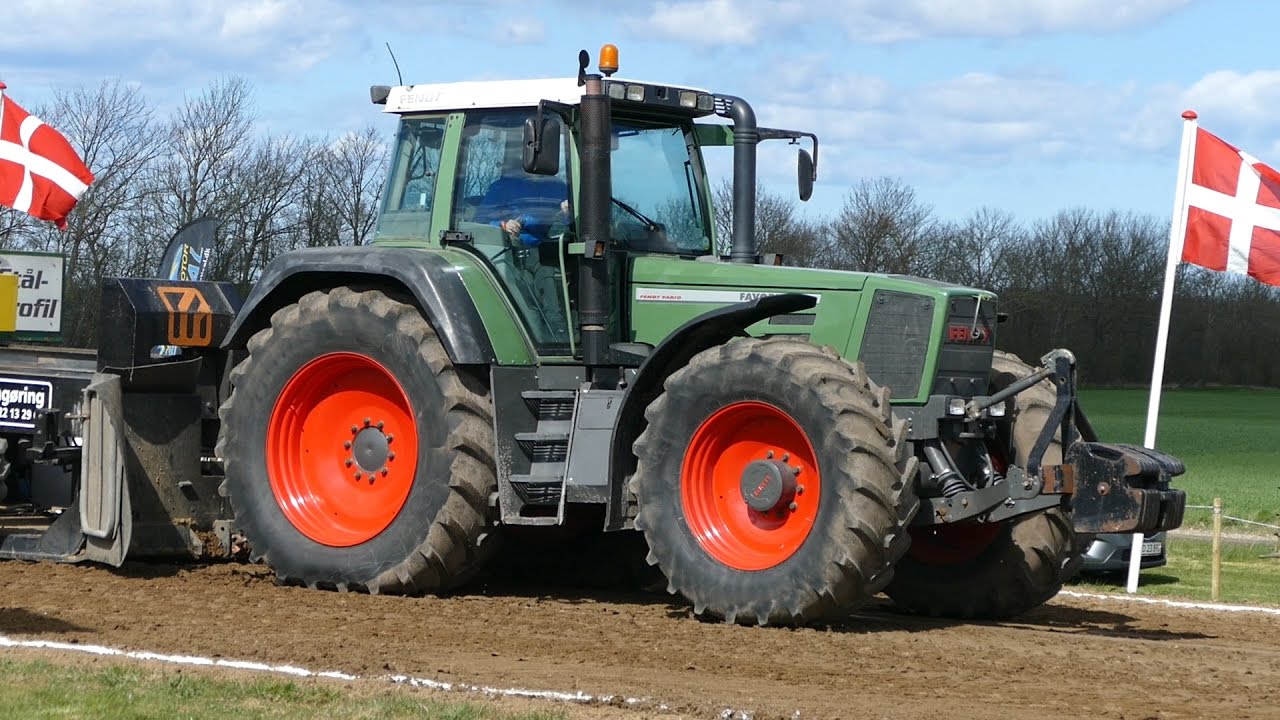 Fendt Favorit 924 Pulling The Sledge at Gl. Estrup | Tractor Pulling ...