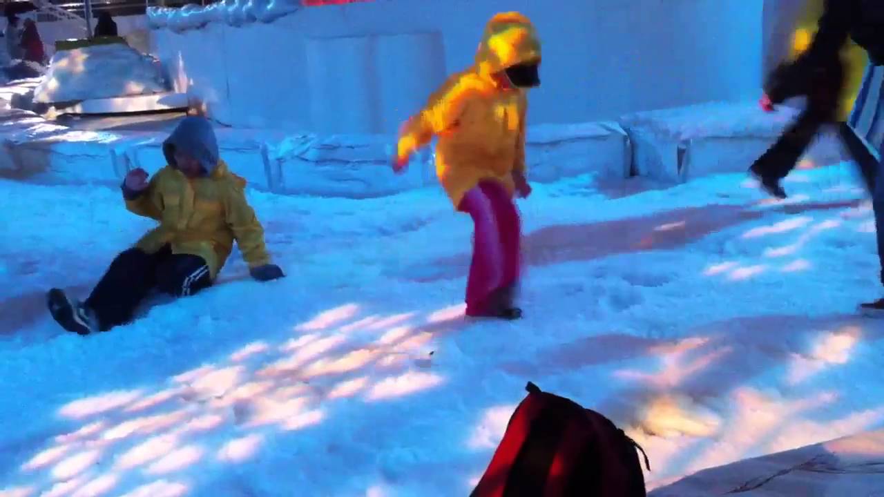 Universal - snow play - YouTube