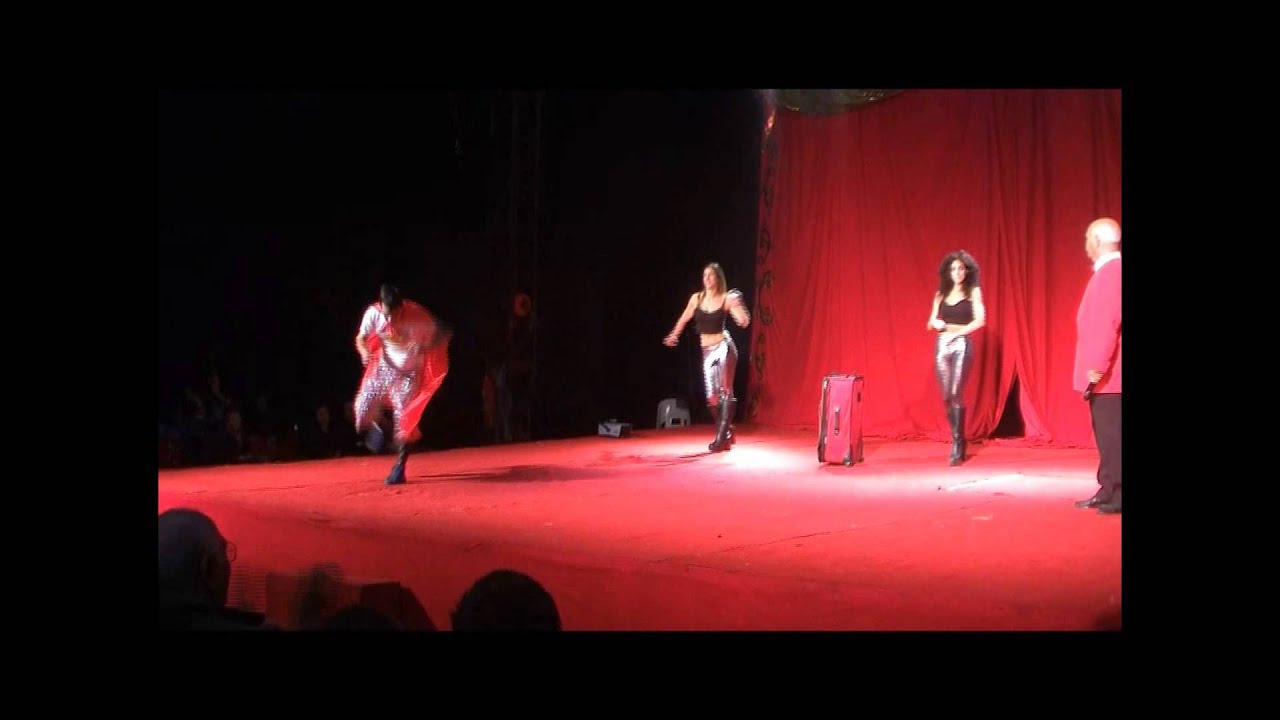 Circo BURLESK | Junto a Nazareno Mottola. Promo 2 - YouTube